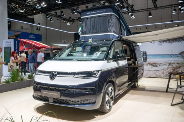 VW Multivan California CONCEPT: Wereldpremière van de conceptstudie op ...